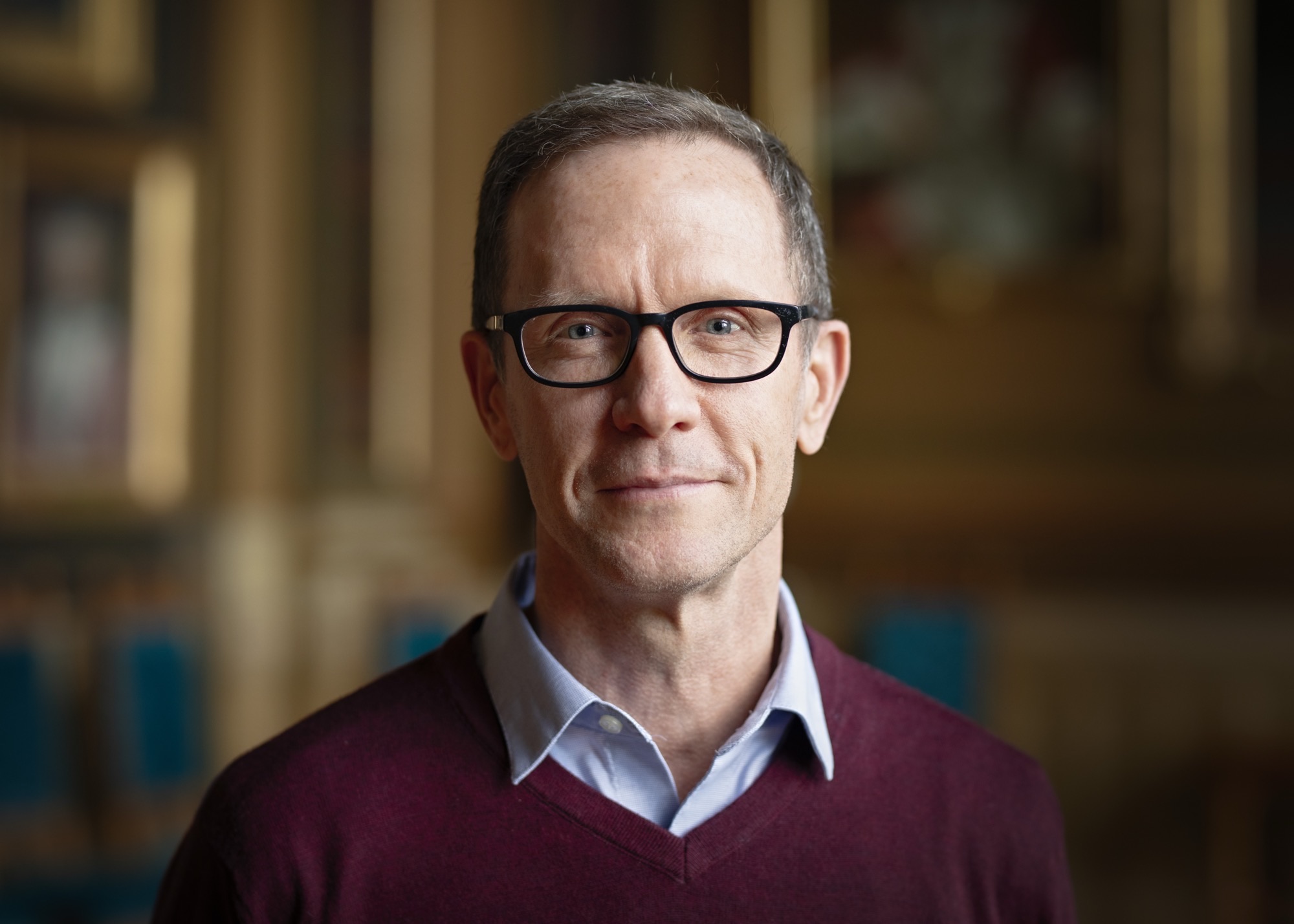 Smerteforsker Professor Lance McCracken gæster HST - Aalborg University